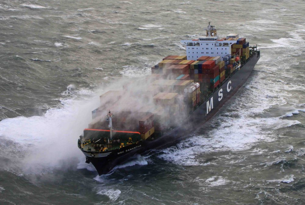 Frachter im Sturm Nordsee4 Kopie